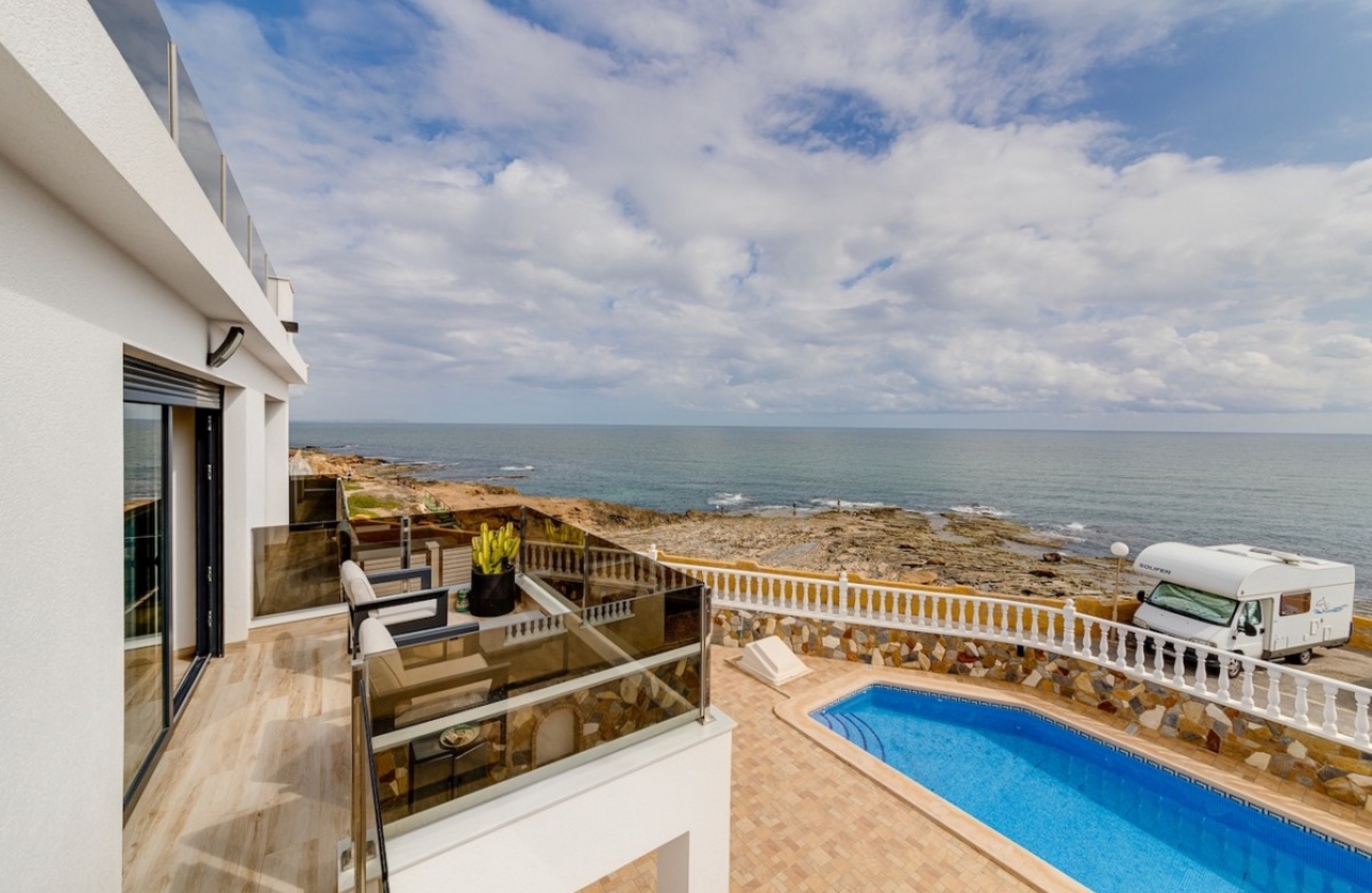 Villa primera linea